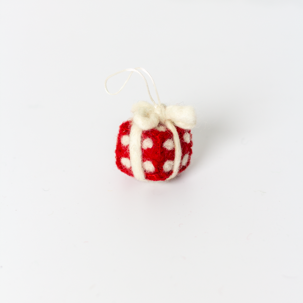 Felt Gift Box Christmas Ornament | Lost Horizon Handicraft